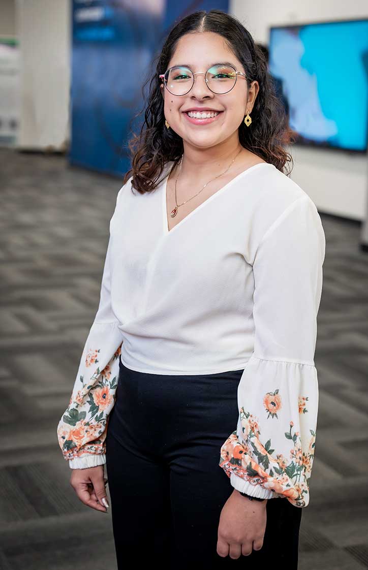 Emily Pérez: de maestra de preprimaria a experta en ingeniería de datos | Actualidad UVG